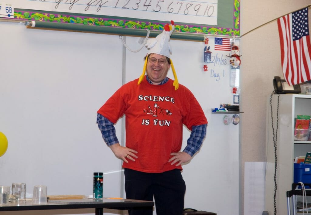 “Visiting Wizard” Encourages Future Generation of STEM Lovers - Points ...