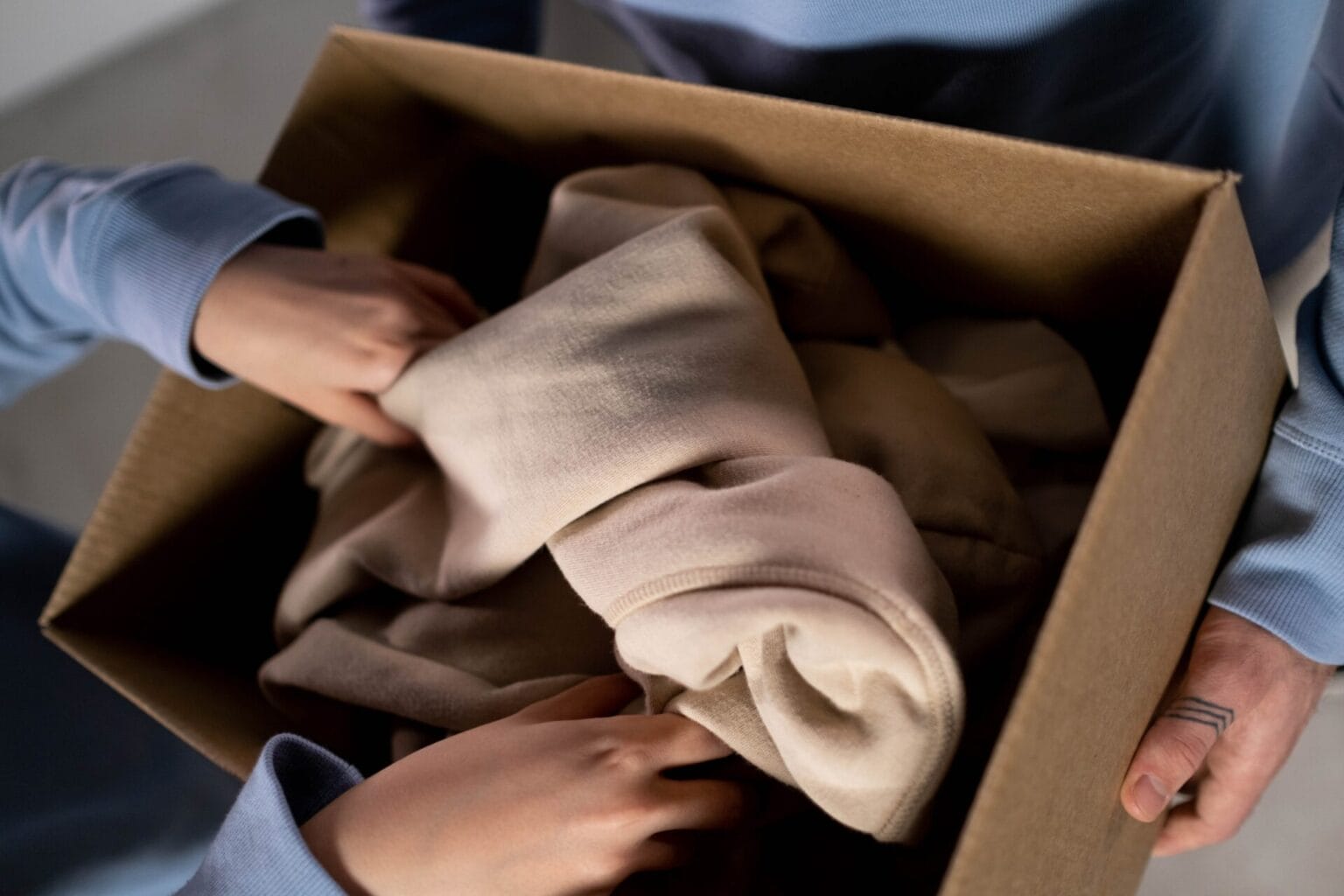 How to Organize a Successful Donation Drive for Employees - Points of Light