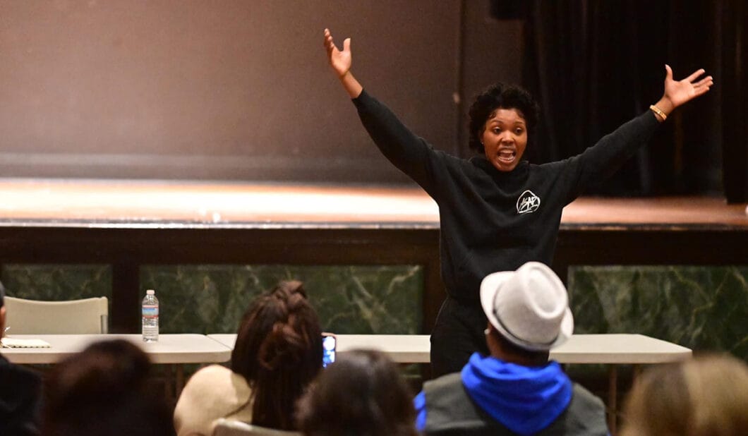 Be the Change: This Chicago Mom Engages Neighborhood Kids to Make the ...